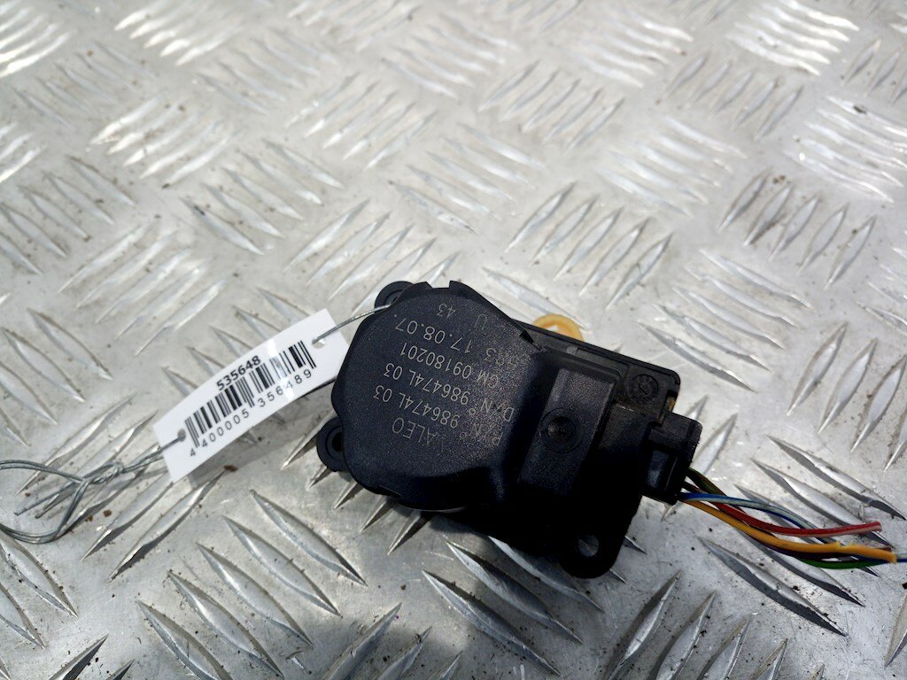 Сервопривод (электропривод моторчик привода) заслонки печки Opel Vectra C 9180201 арт. 535648