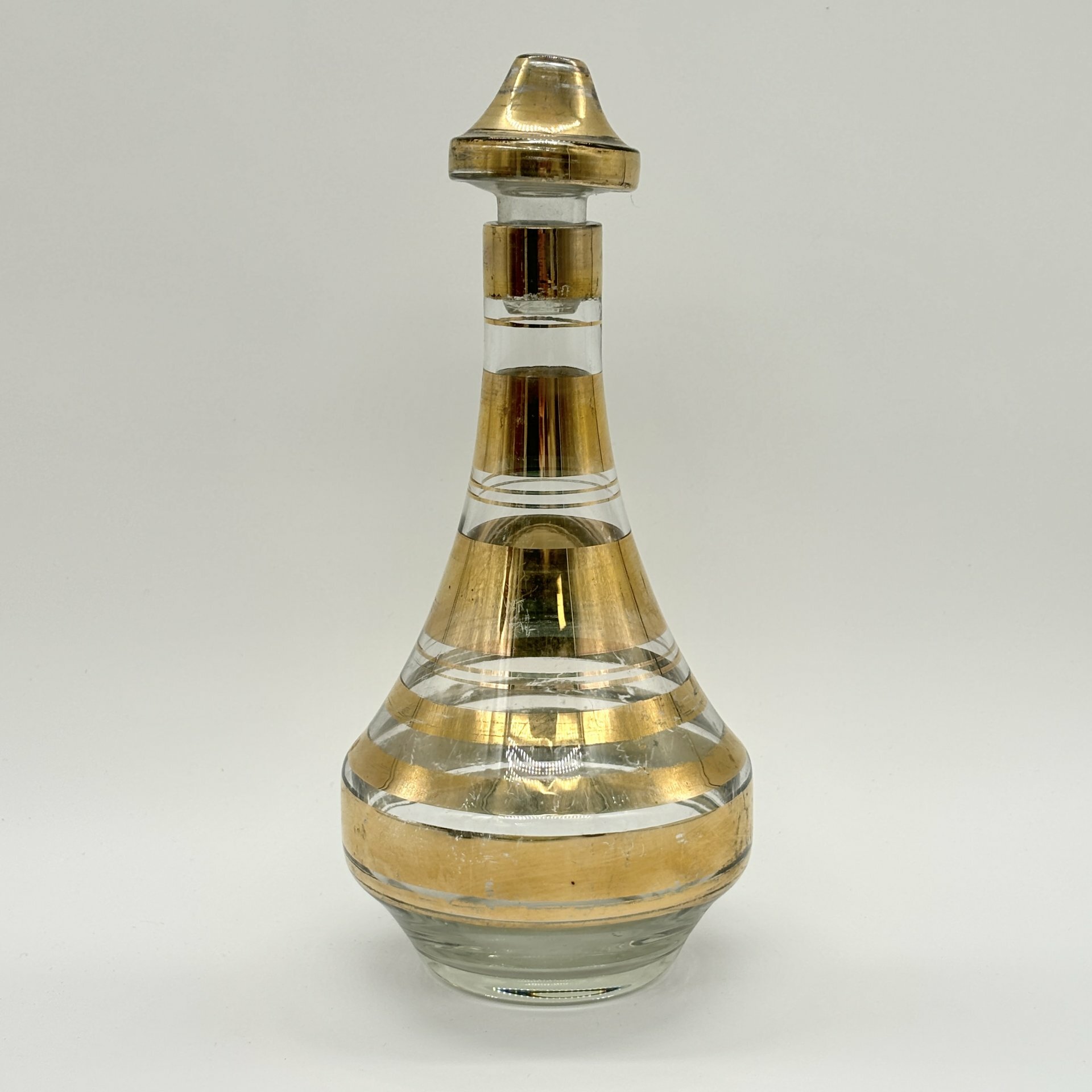 Штоф с декором в виде линий, стекло, золочение, Европа, 1970-1990 гг.