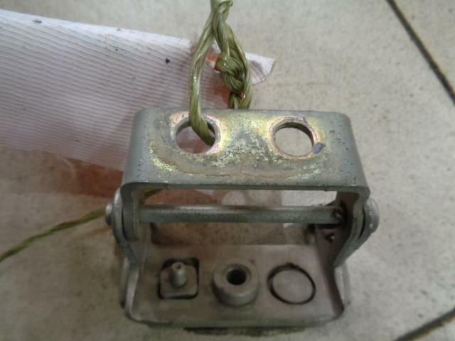 Петля двери багажника от Ford Escape 2000-2006