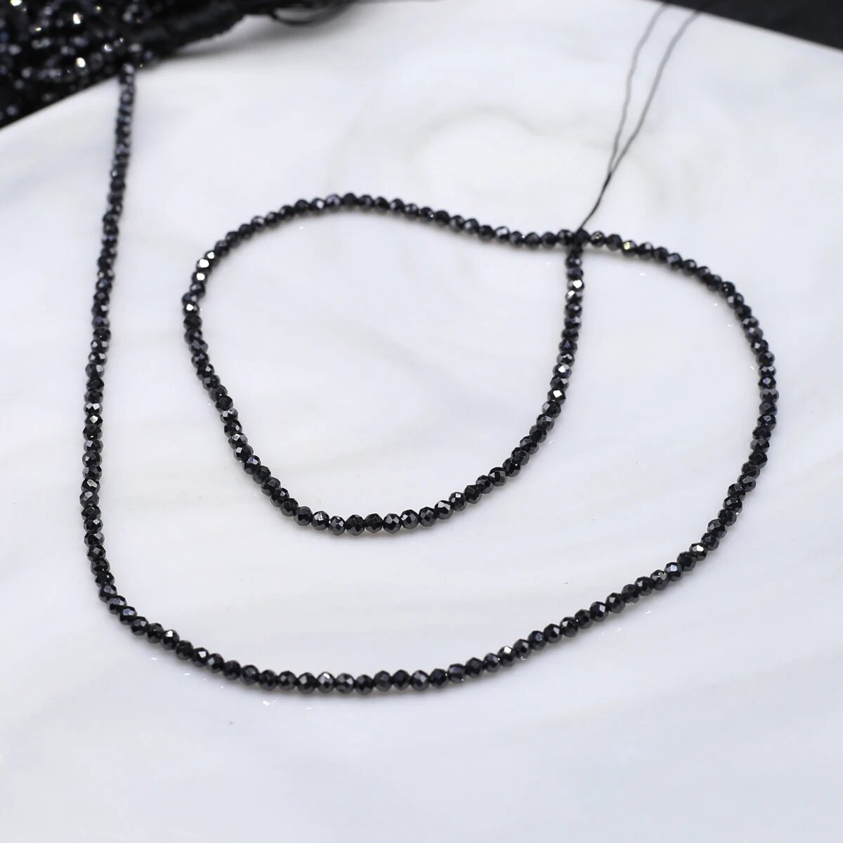 Натуральные цирконовые бусины 2 мм, 38 см Черный, black