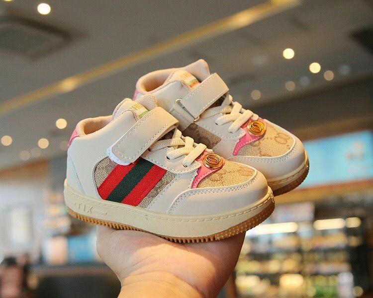 Кроссовки Осень-зима 2023