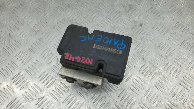 Б/У Блок ABS (насос) Renault Fluence / Рено Флюэнс 1.6 K4MW839 106 Л.С. 2011