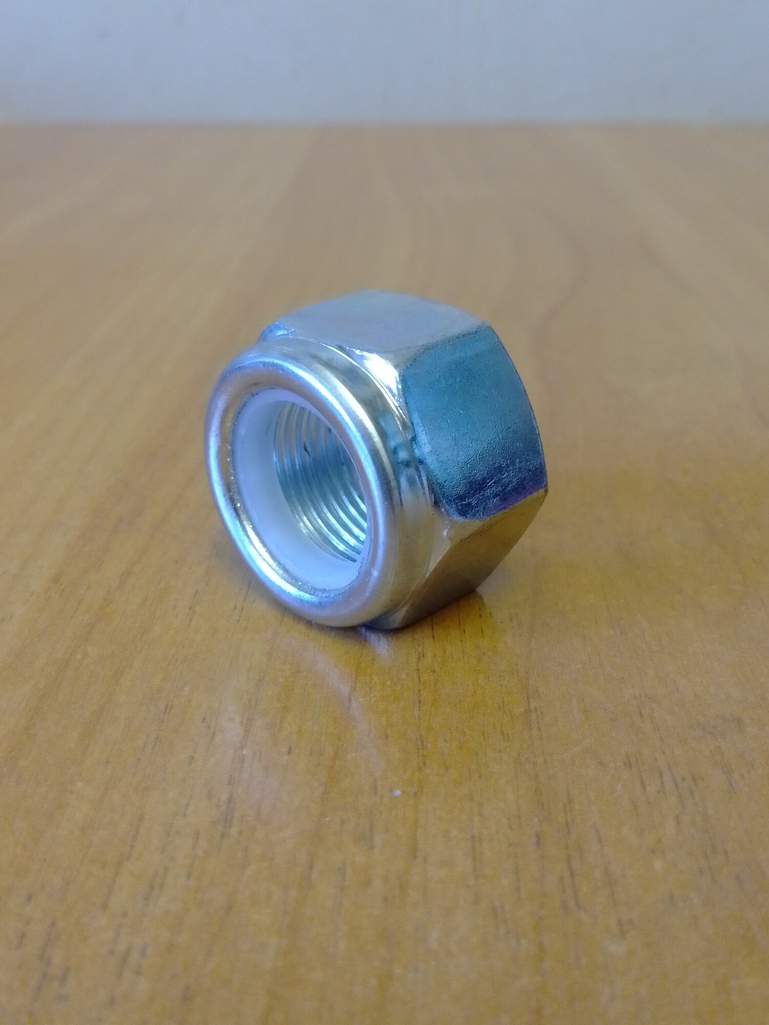 Гайка М20х1.5 с нейлоном шаровой опоры Газель next и др. Россия, Красная Этна.