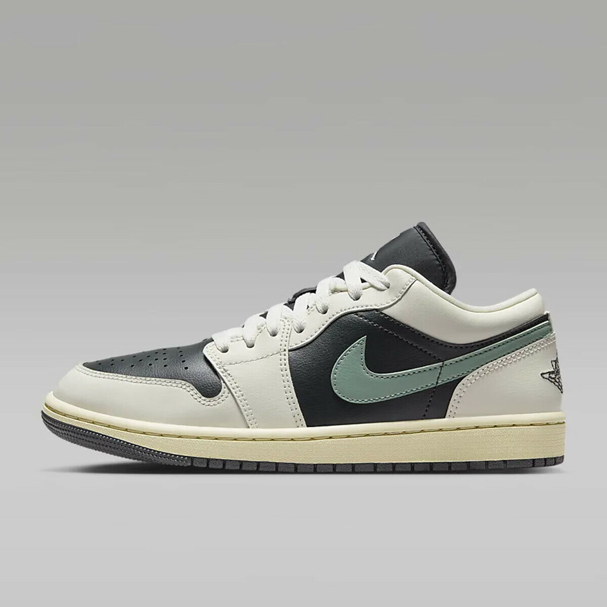 Кроссовки Air Jordan 1 Low