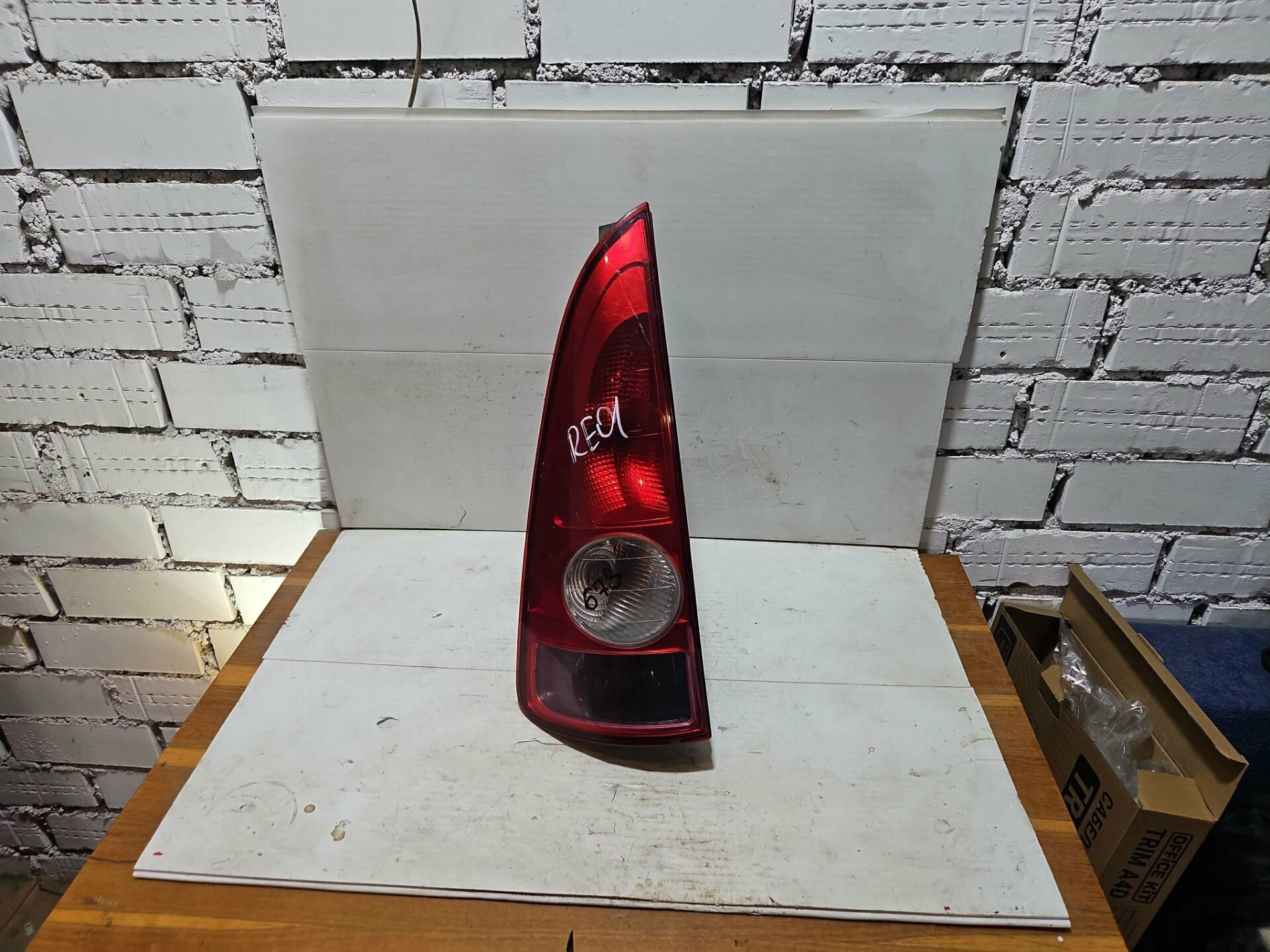 Фонарь задний левый Renault Espace 4 (2002 - 2006) 8200027153