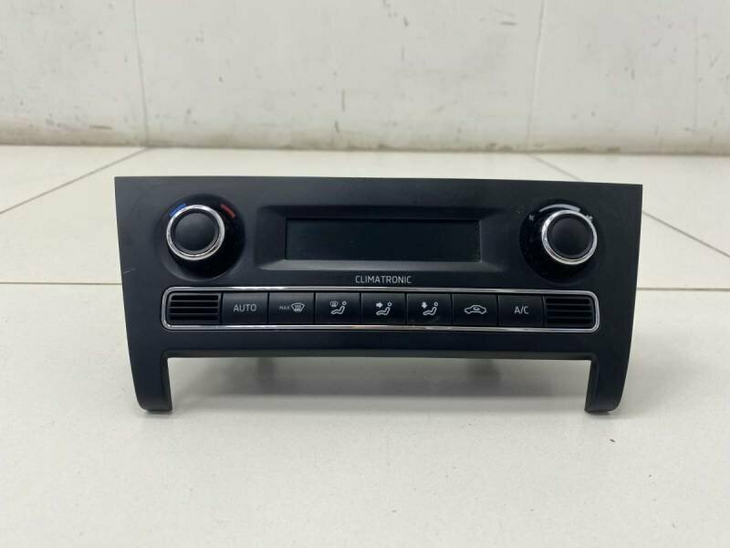 Блок управления климатической установкой Skoda Rapid 2012-2020 кат.номер: 5JA907044WHS 5JA907044