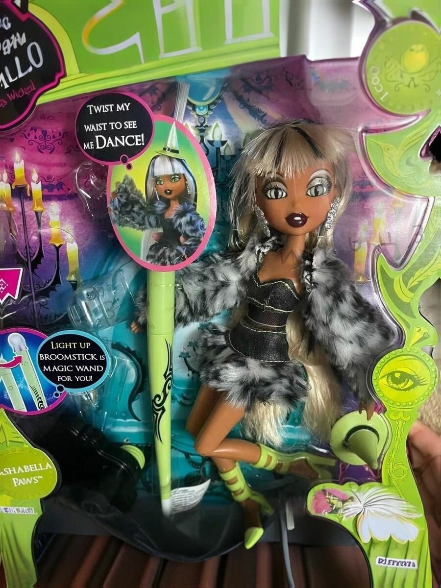 Bratzillaz Кукла Баэз, Magic MAGIC NIGHT OUT