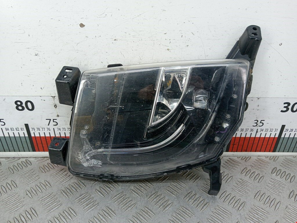 Фара противотуманная правая Tesla Model S 600591600E арт. 2272671