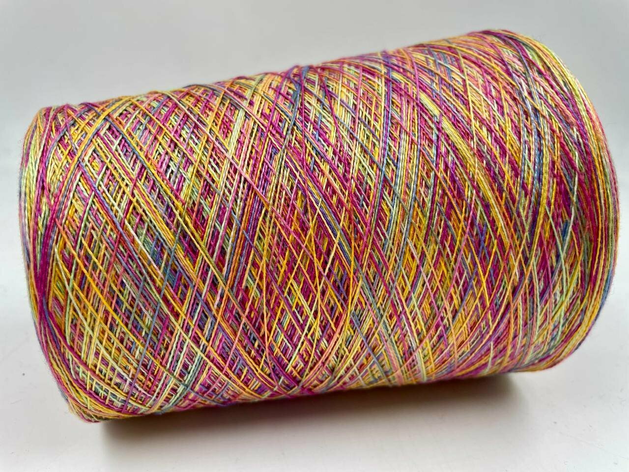 Бобина Итальянской хлопковой пряжи Luxor "Малиновый микс" 472 грамма (стоковая бобинная)