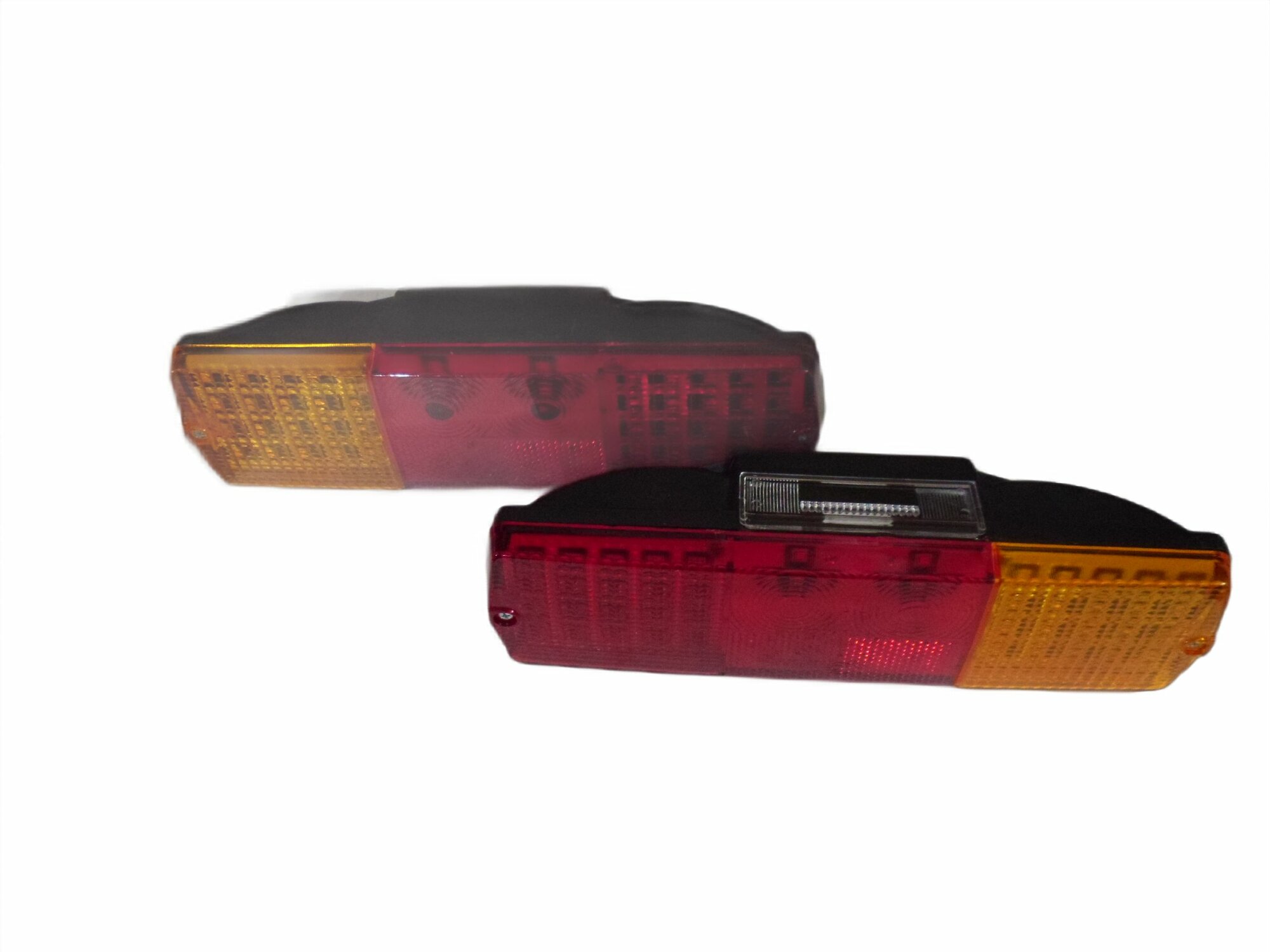 Фонари задние Камаз на 2-х болтах (диодные) /аналог/5320-3716010+.011