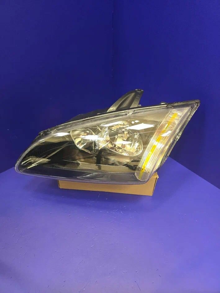 Фара черная левая Форд Фокус 2 дорестайл Ford Focus 2005-2008гг