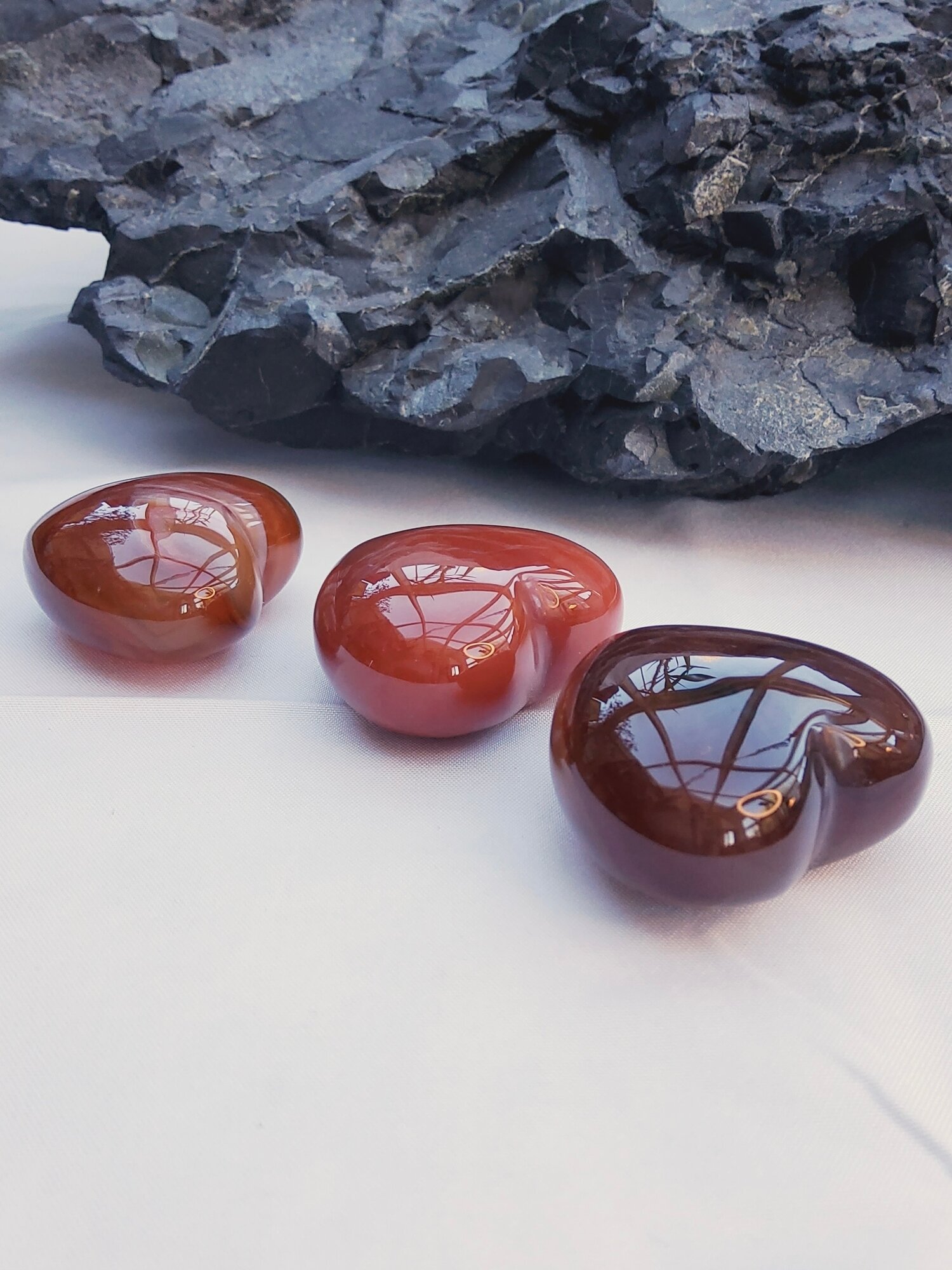 Фигурка сердце натуральный камень Сердолик 40×40×20 мм