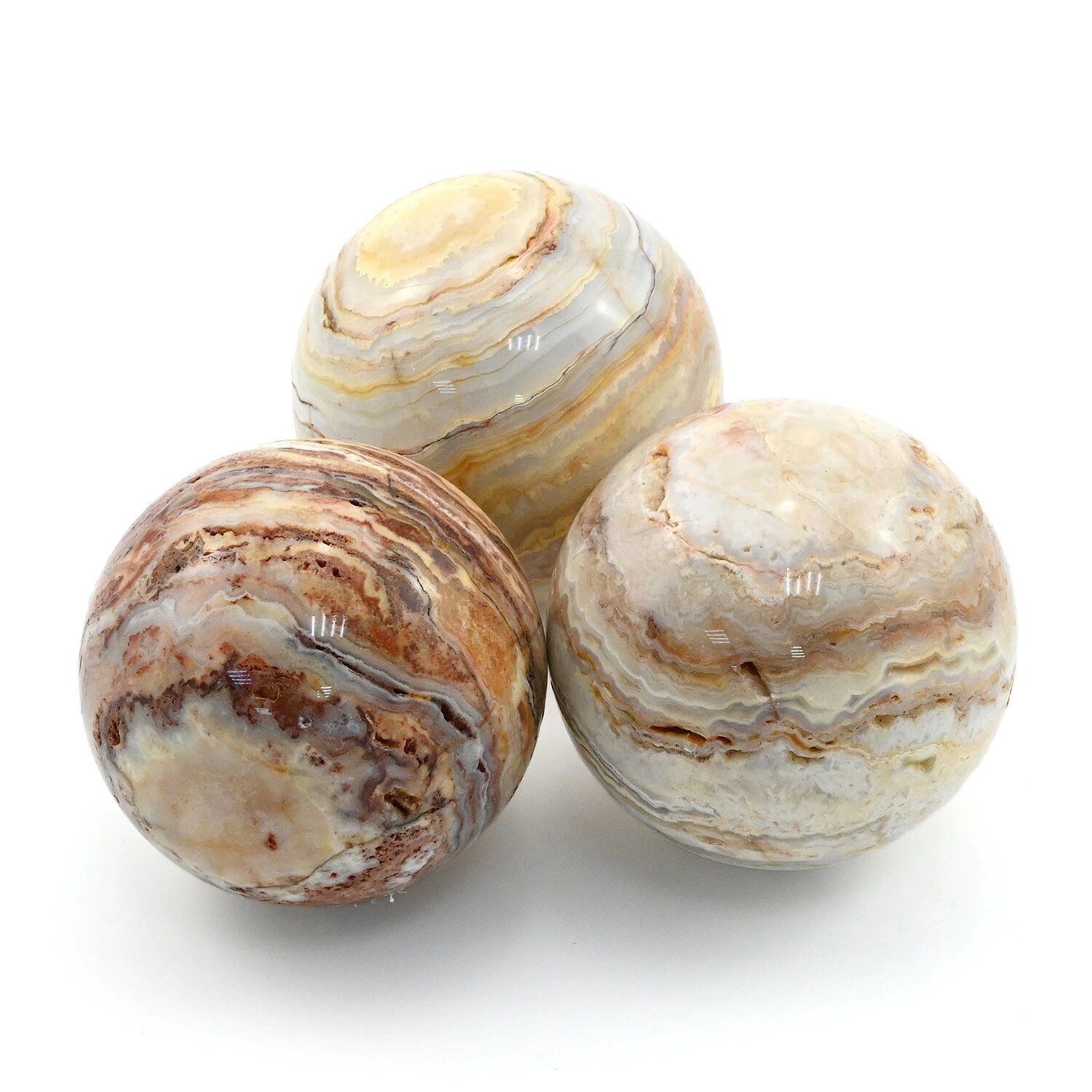 Шар из агата, диаметр 65-66мм .