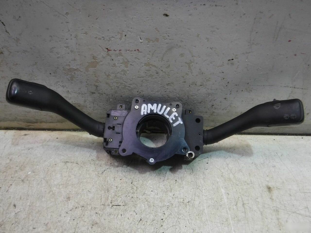 Переключатель подрулевой Chery Amulet (A15) A15 (2003—2010) A153774010BA