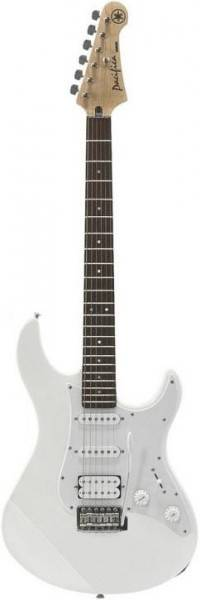 Yamaha Pacifica 012 White - Стратокастеры