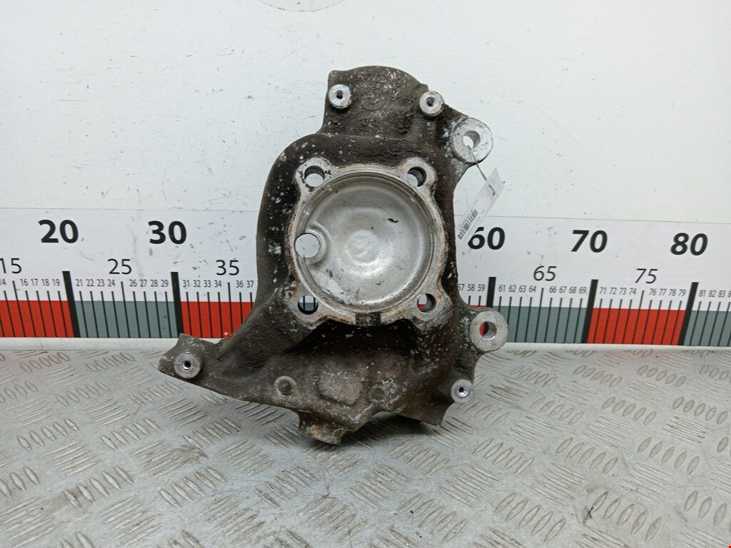Кулак поворотный левый BMW 7-Series (E65/E66) 31216753461 арт. 2159345