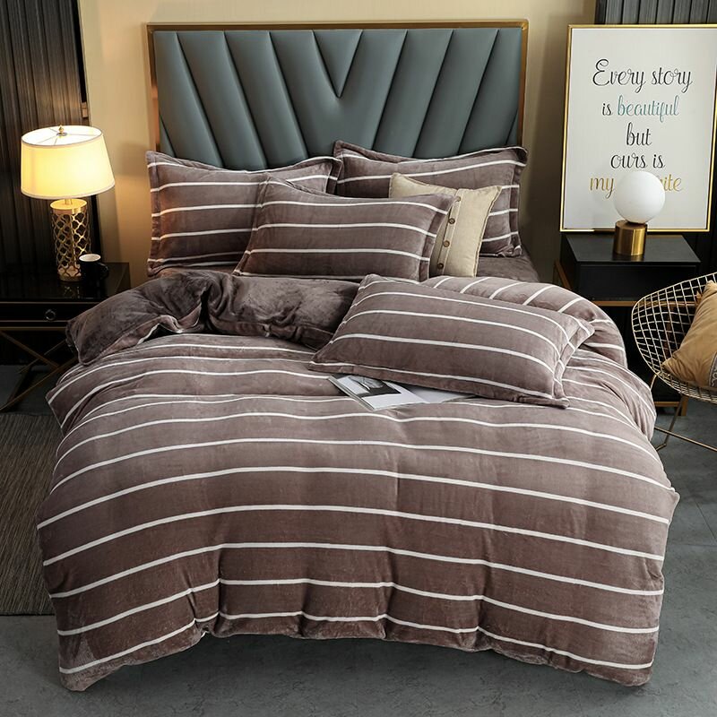 Комплект кровати из четырех предметов 2-х спальное 200х230 см, зимнее -hz