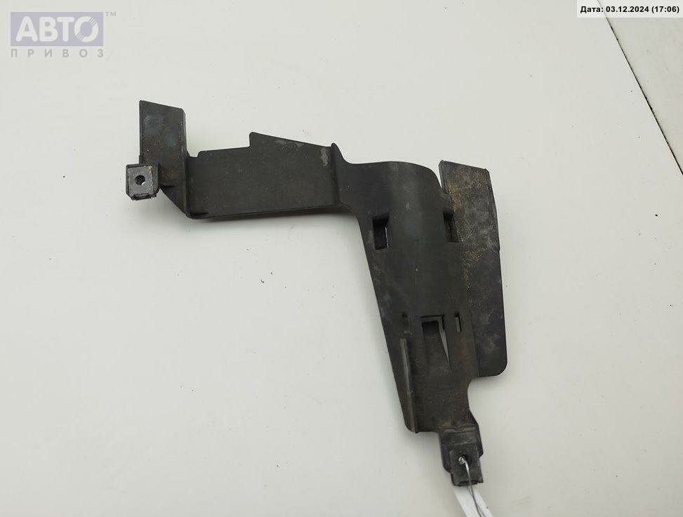 Крепление фары правой BMW 3 E46 (1998-2006)