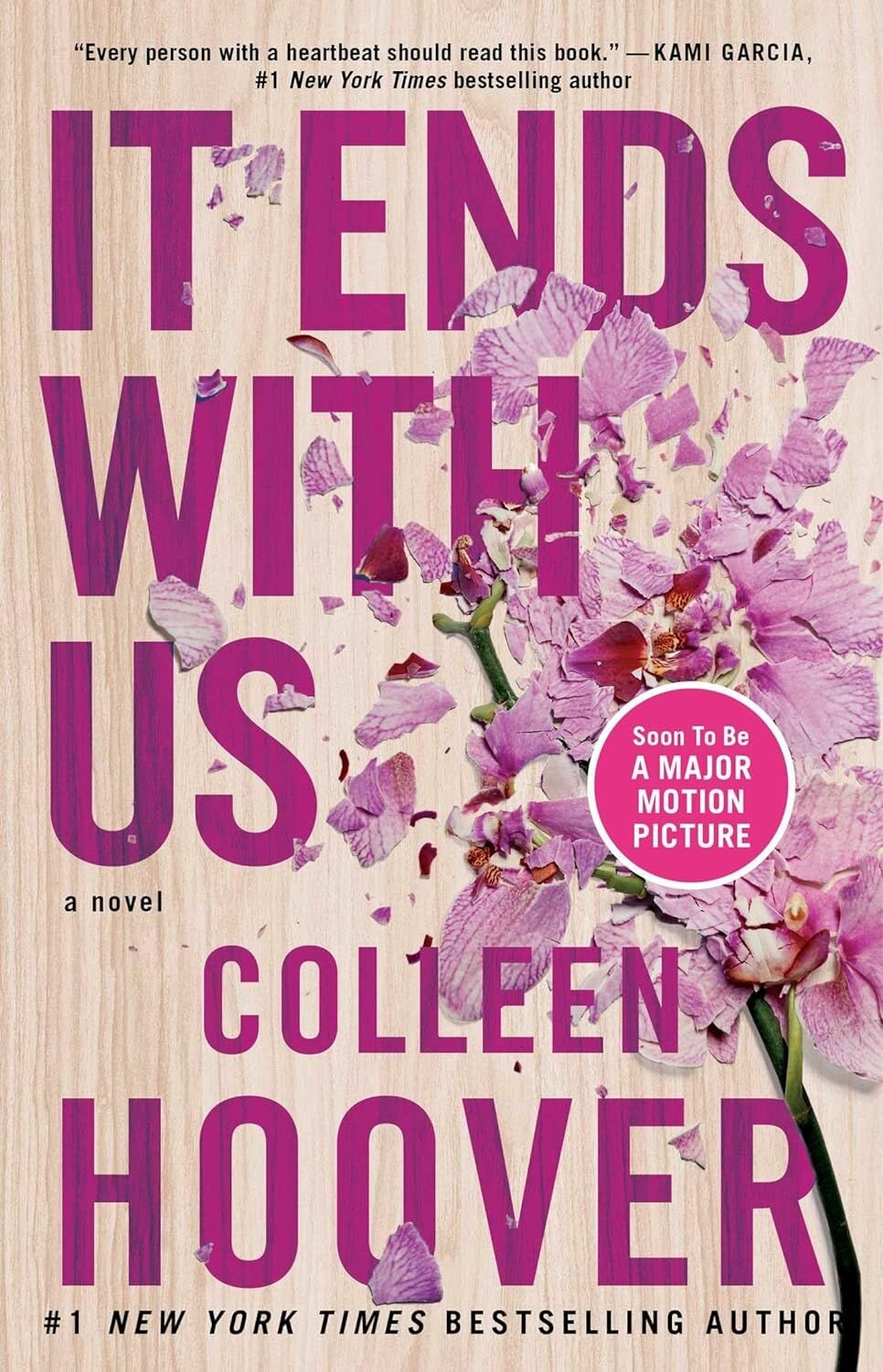 Книга Colleen Hoover "It Ends with Us" - антикварная, мягкий переплет, 384 стр, 2024 г.
