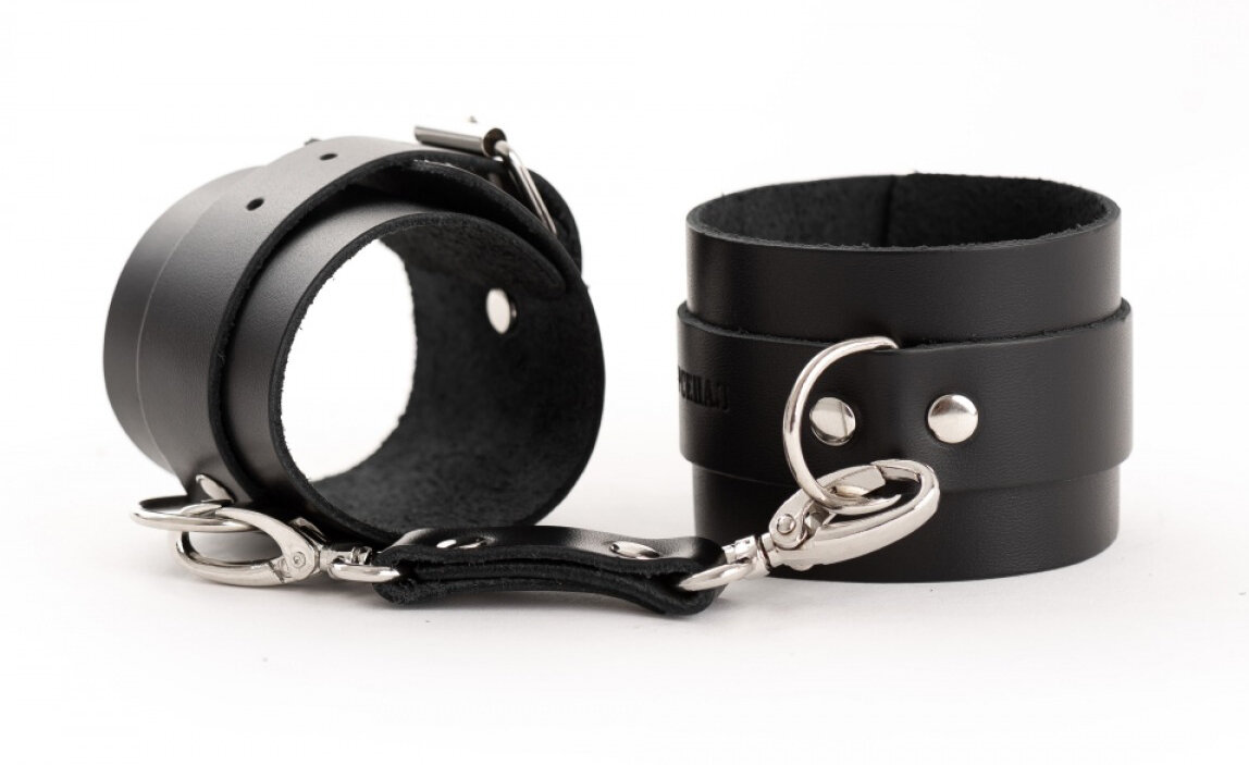 Кожаные наручники Lady's Arsenal, BDSM арсенал