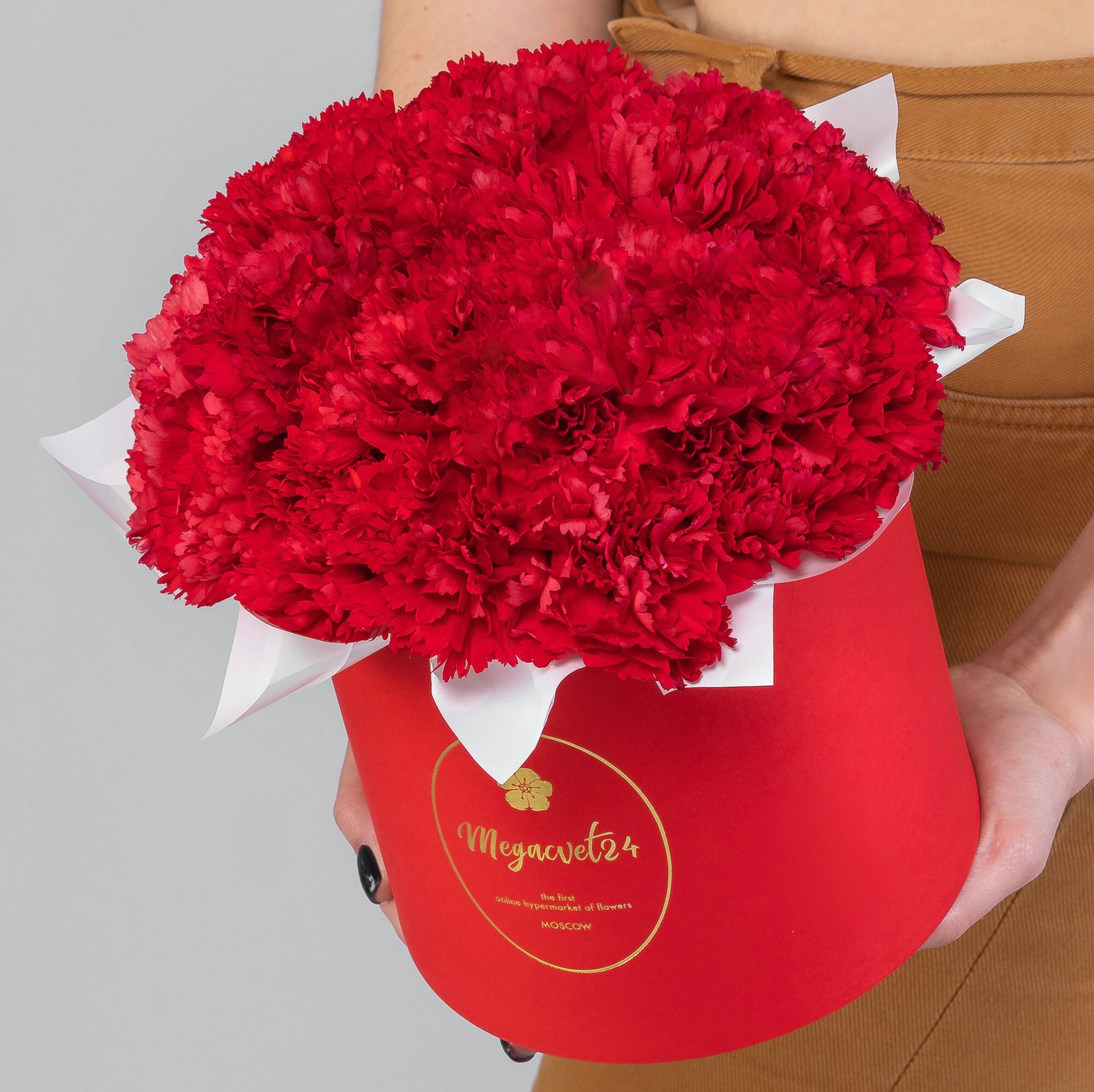 Букет Мегацвет24 "Гвоздика Красная", в шляпной коробке, 25 шт.