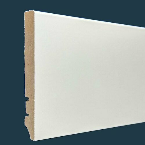 Плинтус МДФ Hannahholz белый AAW 100/401