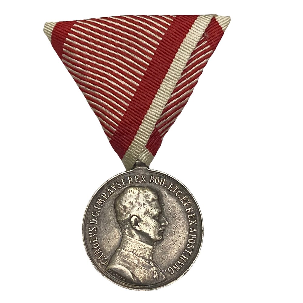 Австро-Венгрия, серебряная медаль "Карл I. За отвагу" II класс 1917-1918 гг.