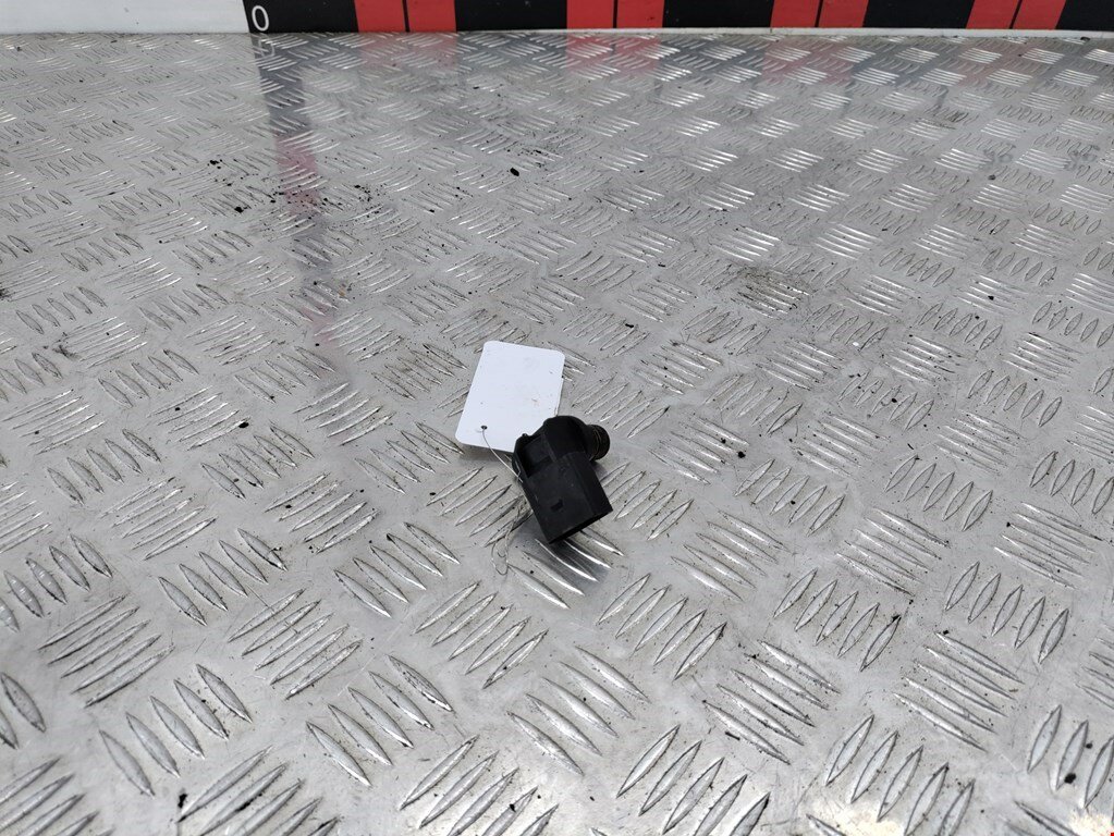 Датчик распредвала Volkswagen Golf 4 036907601D арт. 1490156