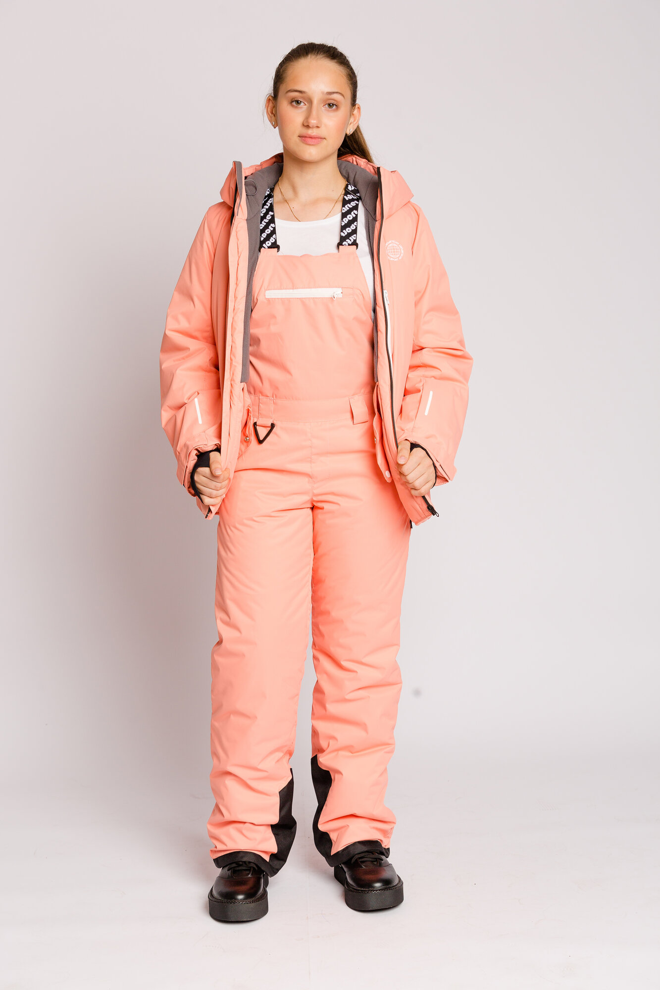 Комплект верхней одежды сноубордический