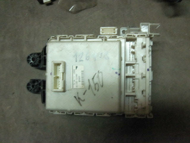 Б/У Блок предохранителей, Toyota (Тойота)-COROLLA 150 (06-) TOYOTA COROLLA 150 (06-) салонный 126408 TOYOTA арт. 8273012390