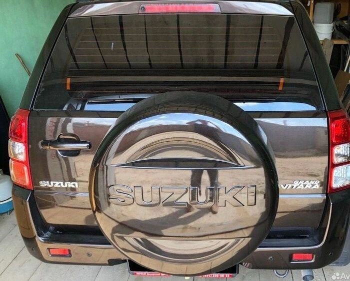 Колпак чехол запасного колеса Suzuki GRAND VITARA код краски ZUF
