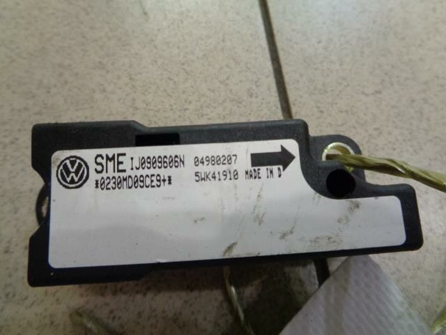 Датчик AIR BAG от Volkswagen Passat B5 1996-2005