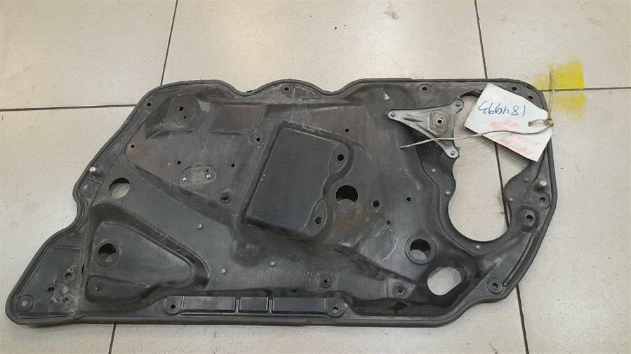 Панель двери передней левой от Volkswagen Passat B6 2005-2010