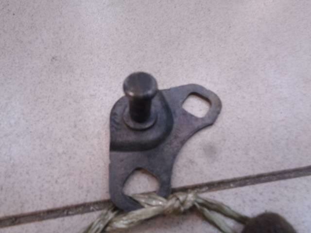 Ответная часть замка багажника от Land Rover Range Rover 3 2002-2012