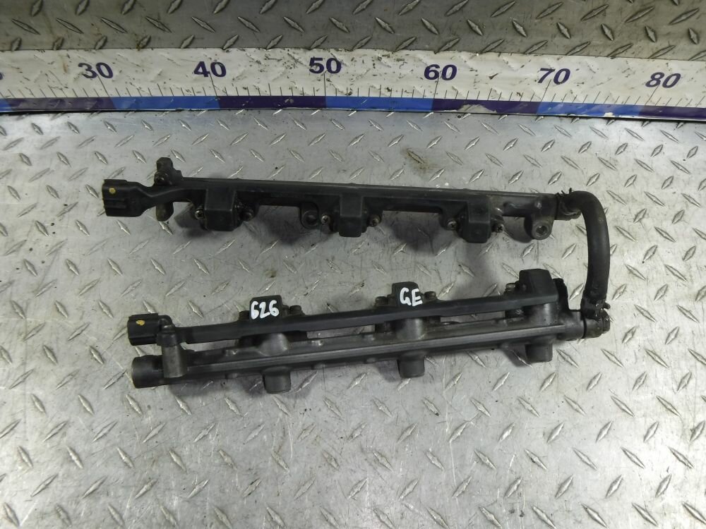 Форсунка топливная Mazda 626 GE