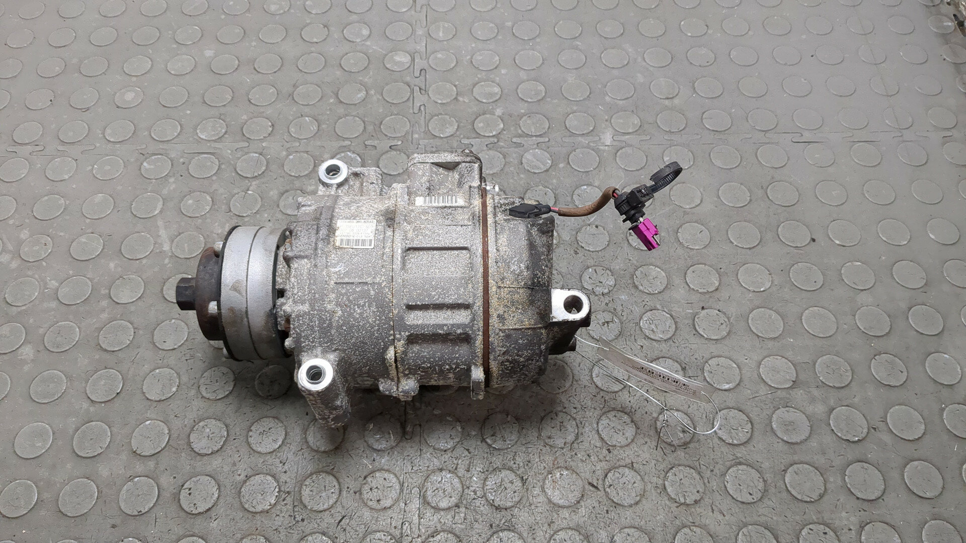 Компрессор кондиционера Audi Q7 Б/У