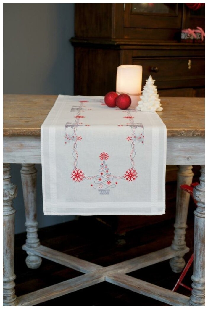 PN-0167023 Набор для вышивания крестом (дорожка на стол) Vervaco Christmas trees "Новогодние елки"