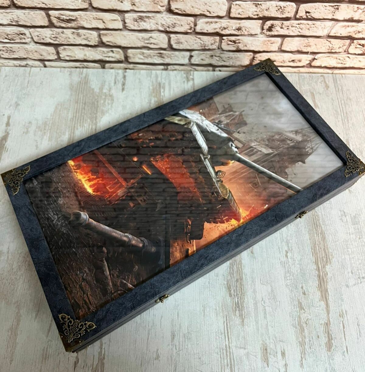 Нарды подарочные "Танки" RS, большие 60 на 60 см, из натурального дерева, игровое поле под стеклом