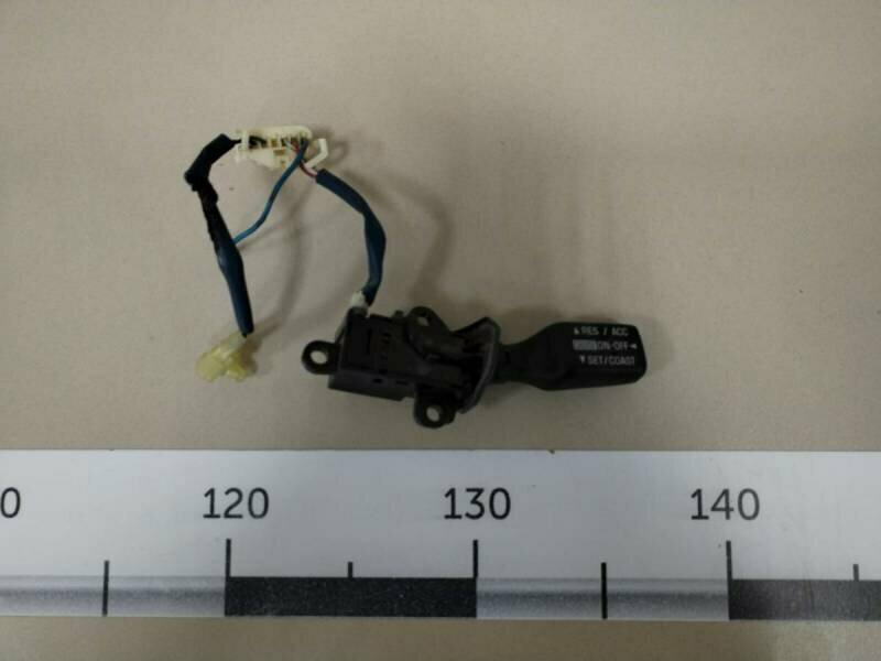 Переключатель круиз-контроля Lexus RX 300 XU10 1997-2003 кат.номер: 8463030220