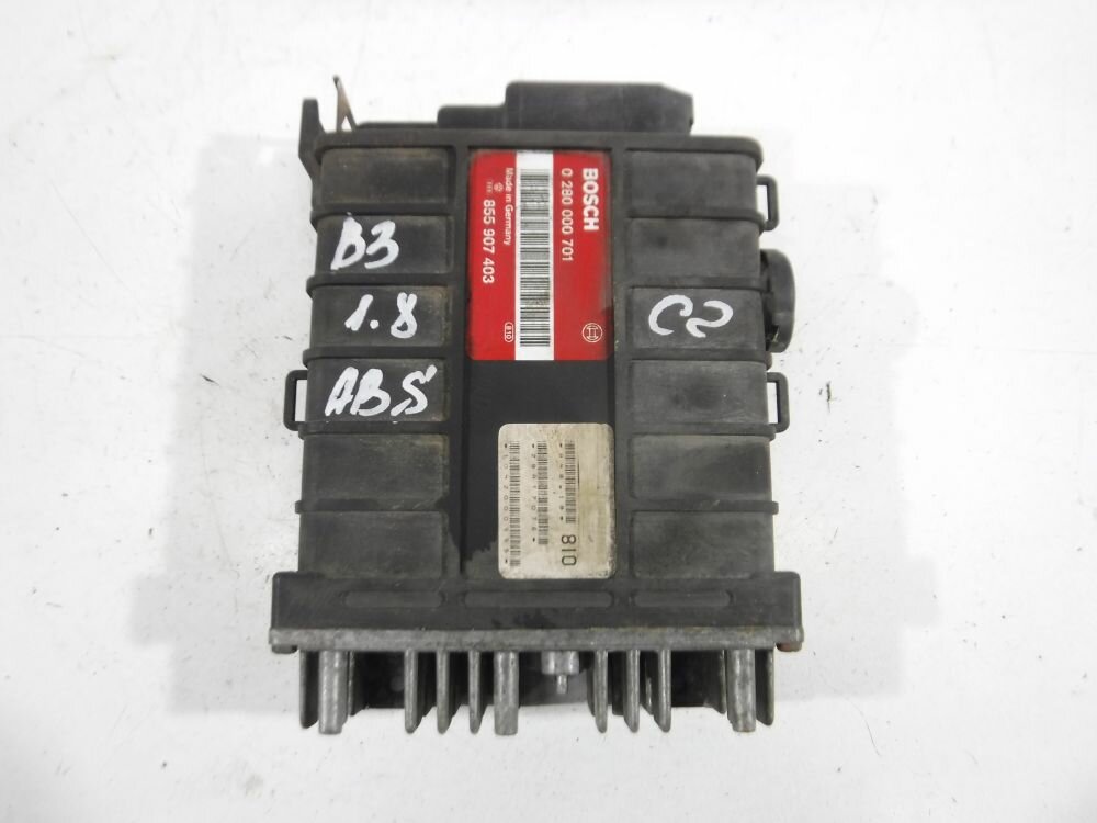 Блок управления двигателем VW Passat B3 855907403