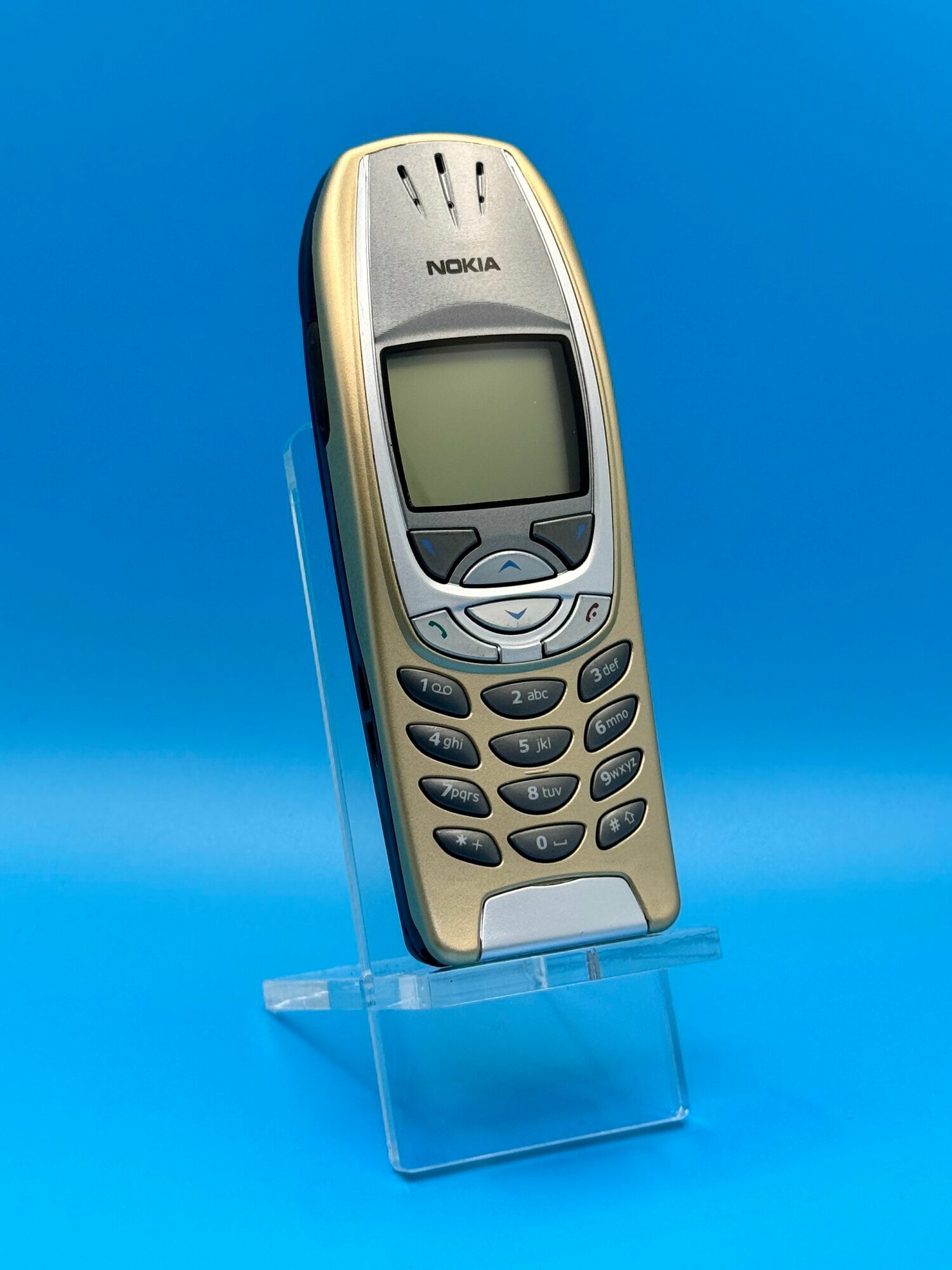 Мобильный телефон Nokia 6310i