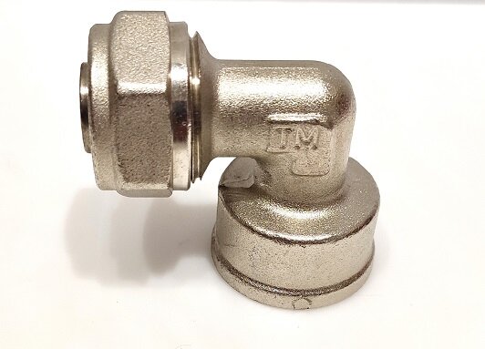 Угол с переходом на внутреннюю резьбу 20 х 3/4" TIEMME