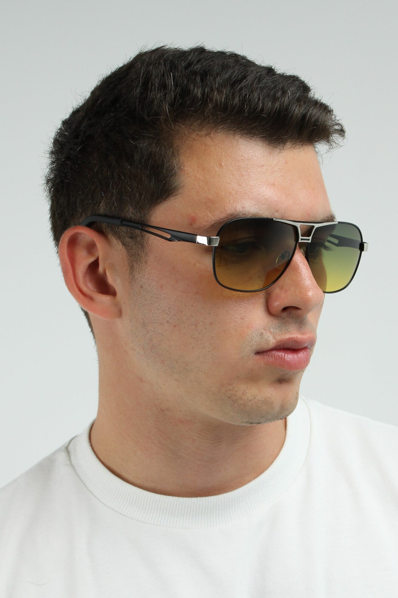 Солнцезащитные очки , бежевый, зеленый — фото 1