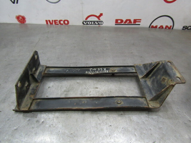 Кронштейн крыла передней оси слева для а/м KAMAZ 5490