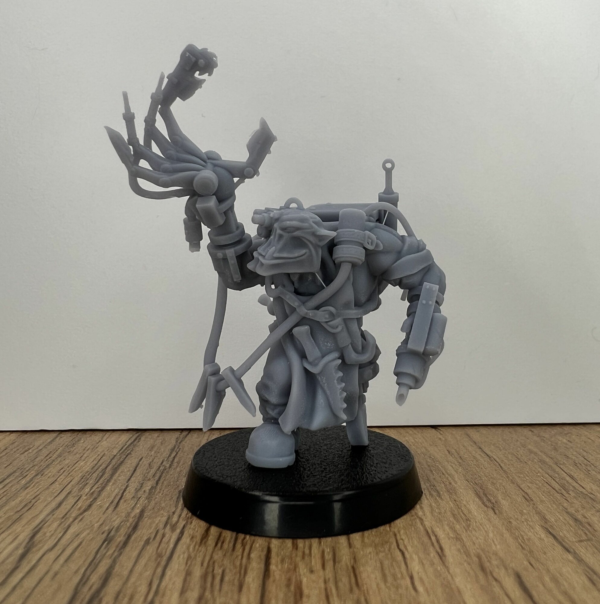 Warhammer 40000 Ork Painboy / Набор миниатюр для настольной игры