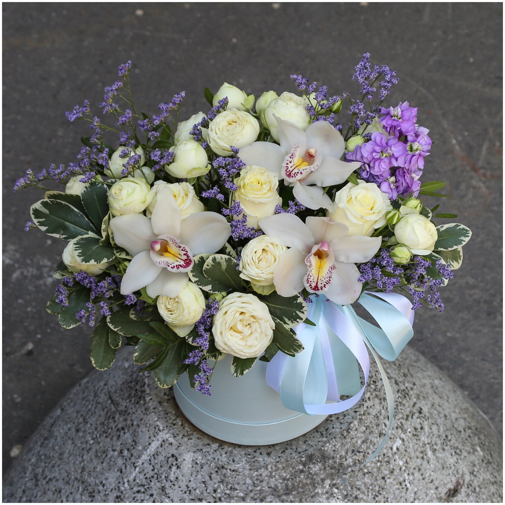 Коробка с цветами «Фрост»