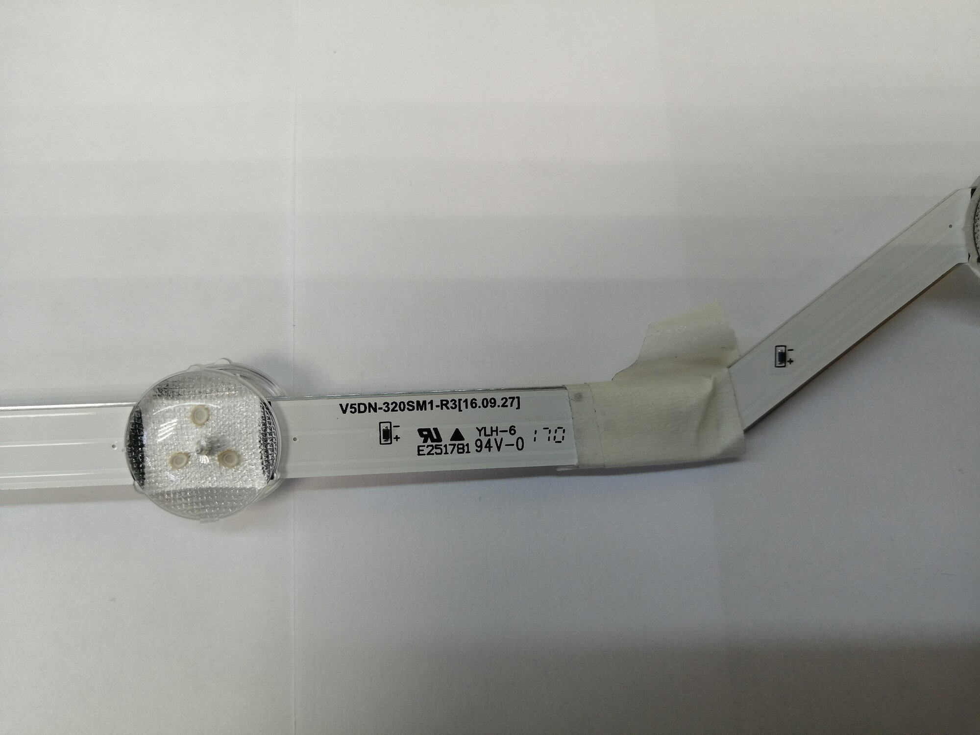 Подсветка (V5DN-320SM1-R3) для телевизора Samsung UE32J5205AK Б/У с разбора