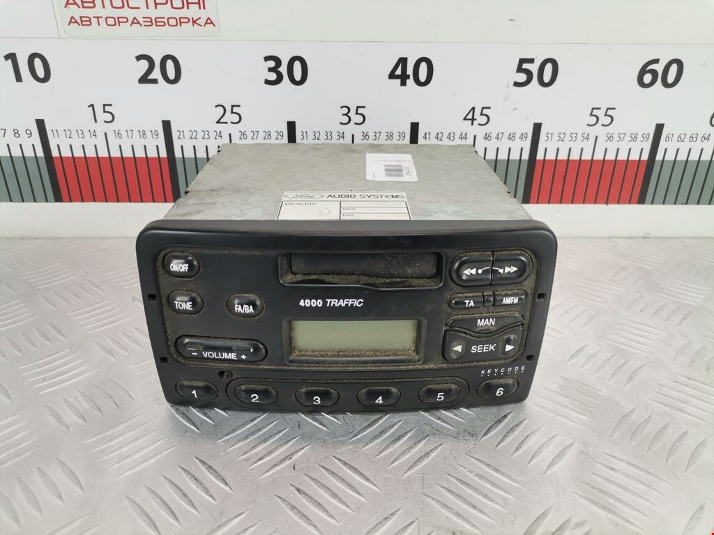 Магнитола Ford Focus 1 96FP14A624 арт. 1514161