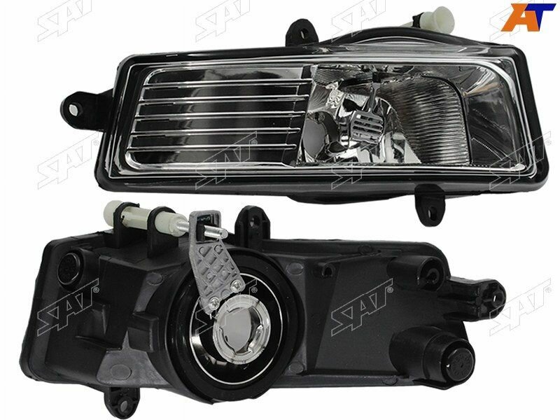 . SAT Фара противотуманная для AUDI A6 08-11 правая