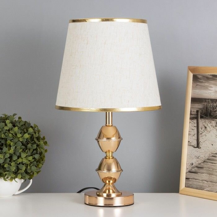 Лампа настольная "Феми" 1х40Вт Е27 золото 25х25х43см